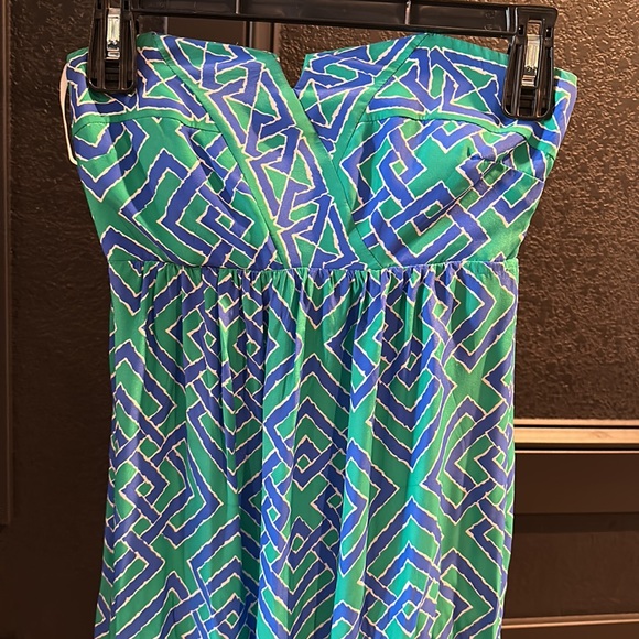 Alice & Trixie | Dresses | Alice Trixie Chnlnk Geo Tianna Maxi Dress ...